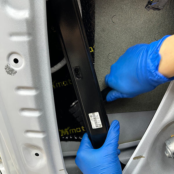 Custom Auto Chassis Noise Barrier MPV Denoise Vibration Isolation ...